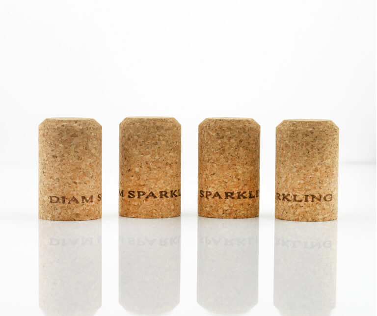 Cork Closures - Grapeworks - Tanium MachineryGrapeworks – Tanium Machinery